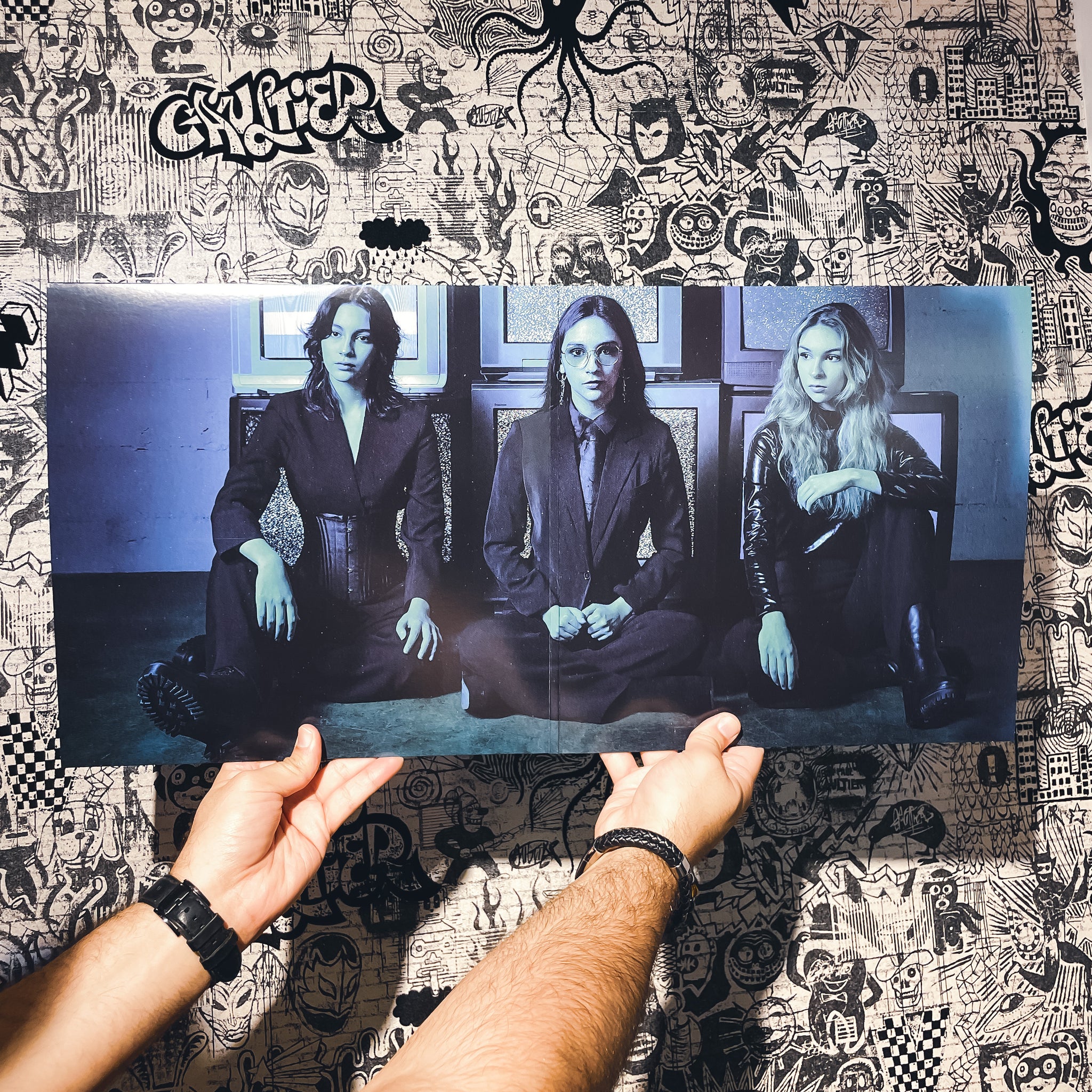 The Warning - Error (Colored Vinyl) – Musiclab* Records